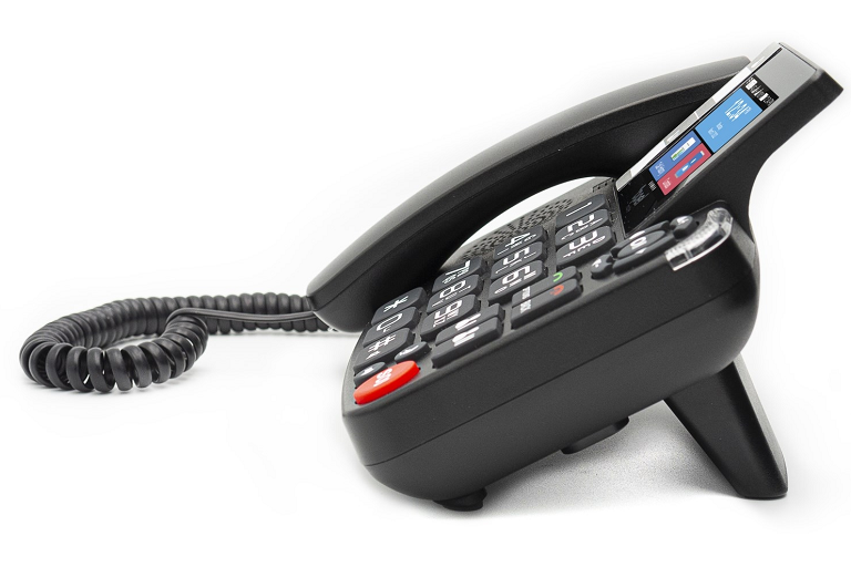 Opel Mobile 4G BigButton Mobile Home Phone | Joyce Mayne