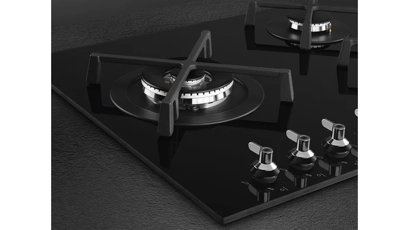 Smeg Classic 900mm 5 Burner Gas on Glass Cooktop - Black | Joyce Mayne